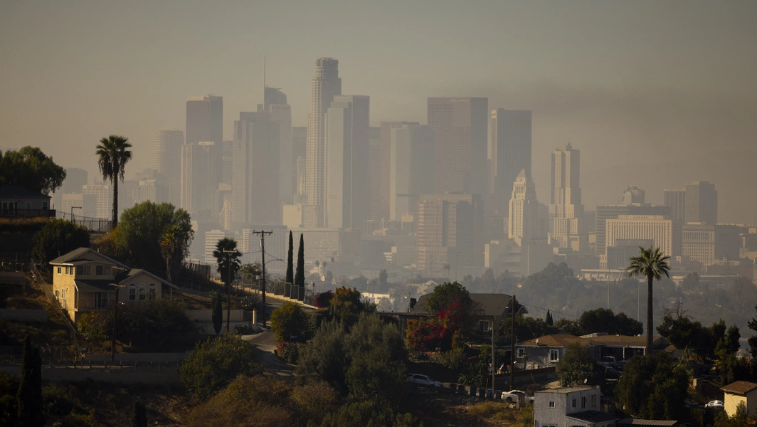 Wildfire smoke drives US ozone pollution rebound, study finds