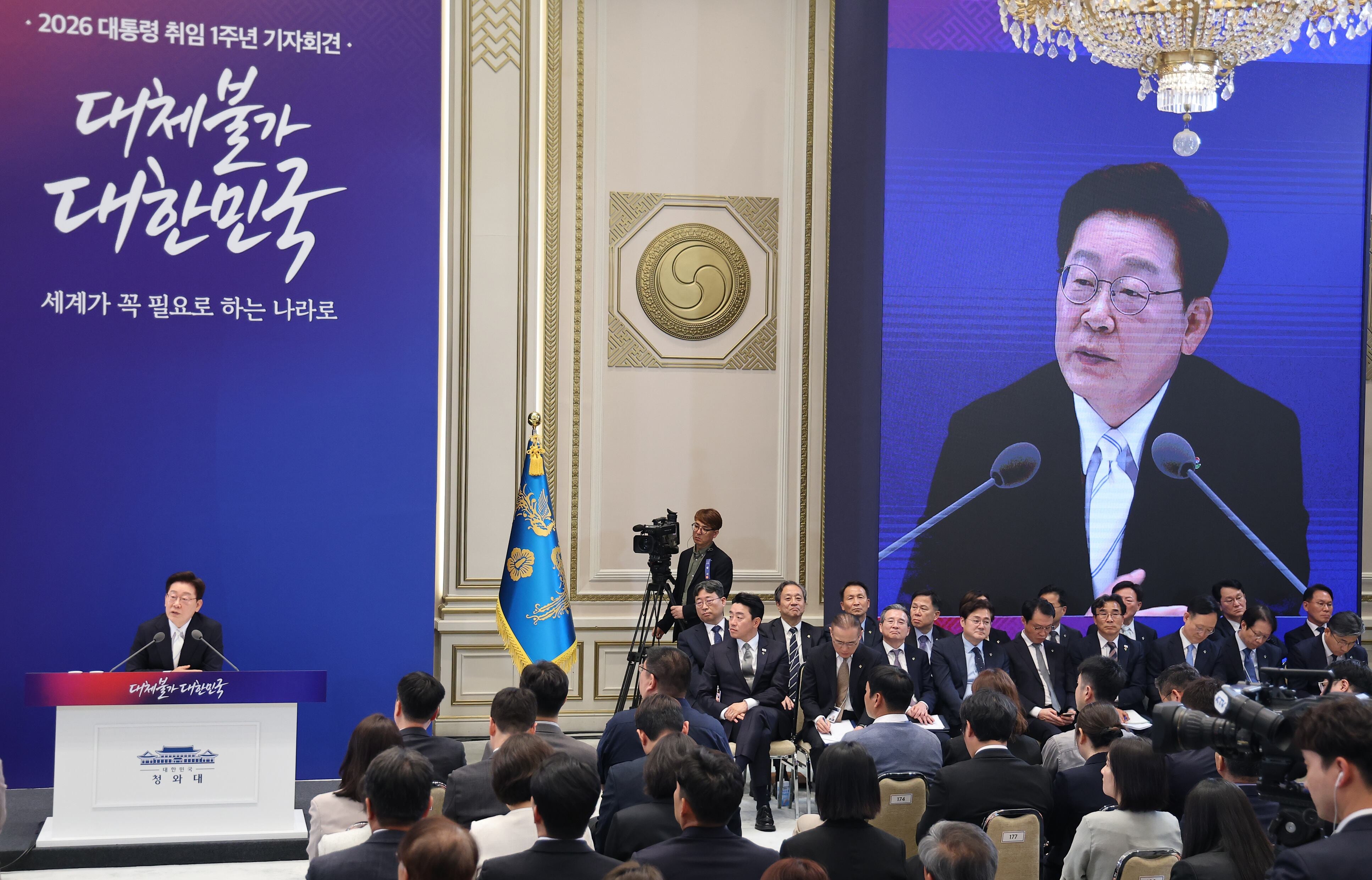 Lee to leave prosecution reform to National Assembly