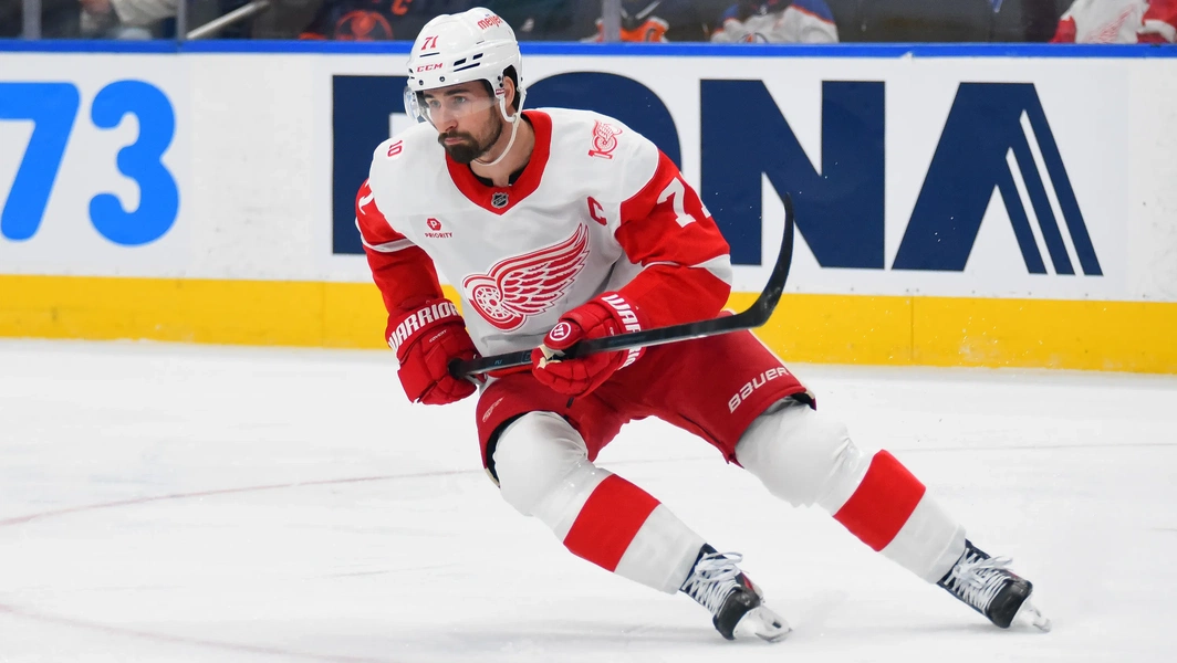 Flyers weigh trade options as Larkin eyes contenders