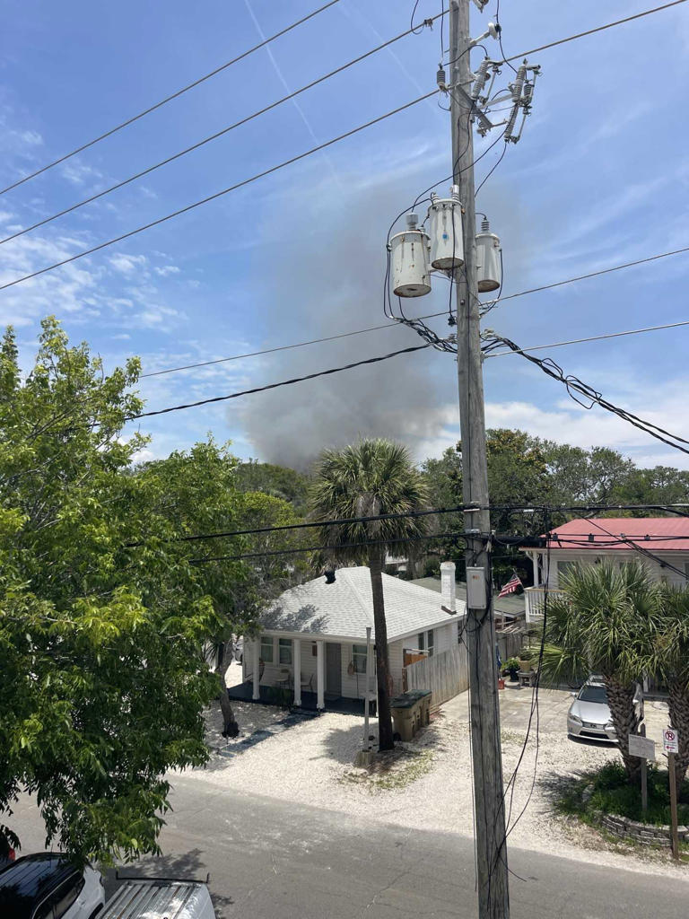 Tybee Island townhome fire leaves pet dead, residents displaced