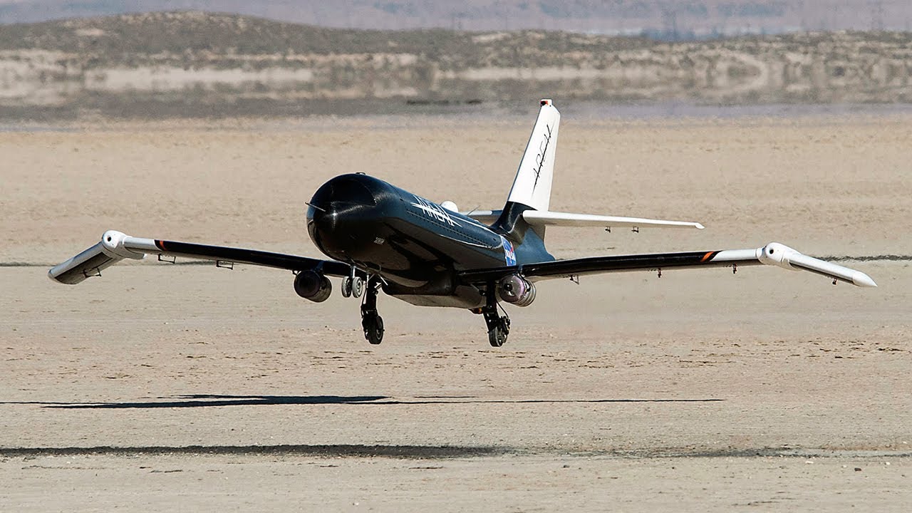 NASA's airplane with shape-shifting wings