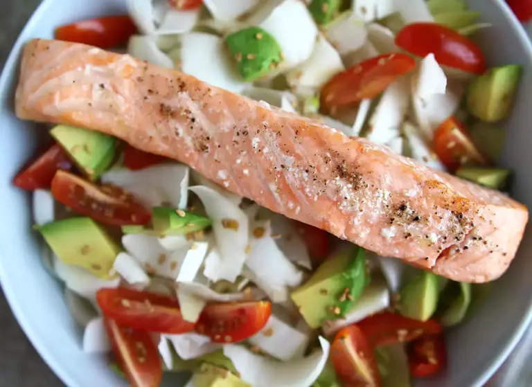 Como cozinhar um pavê de salmão no forno?
