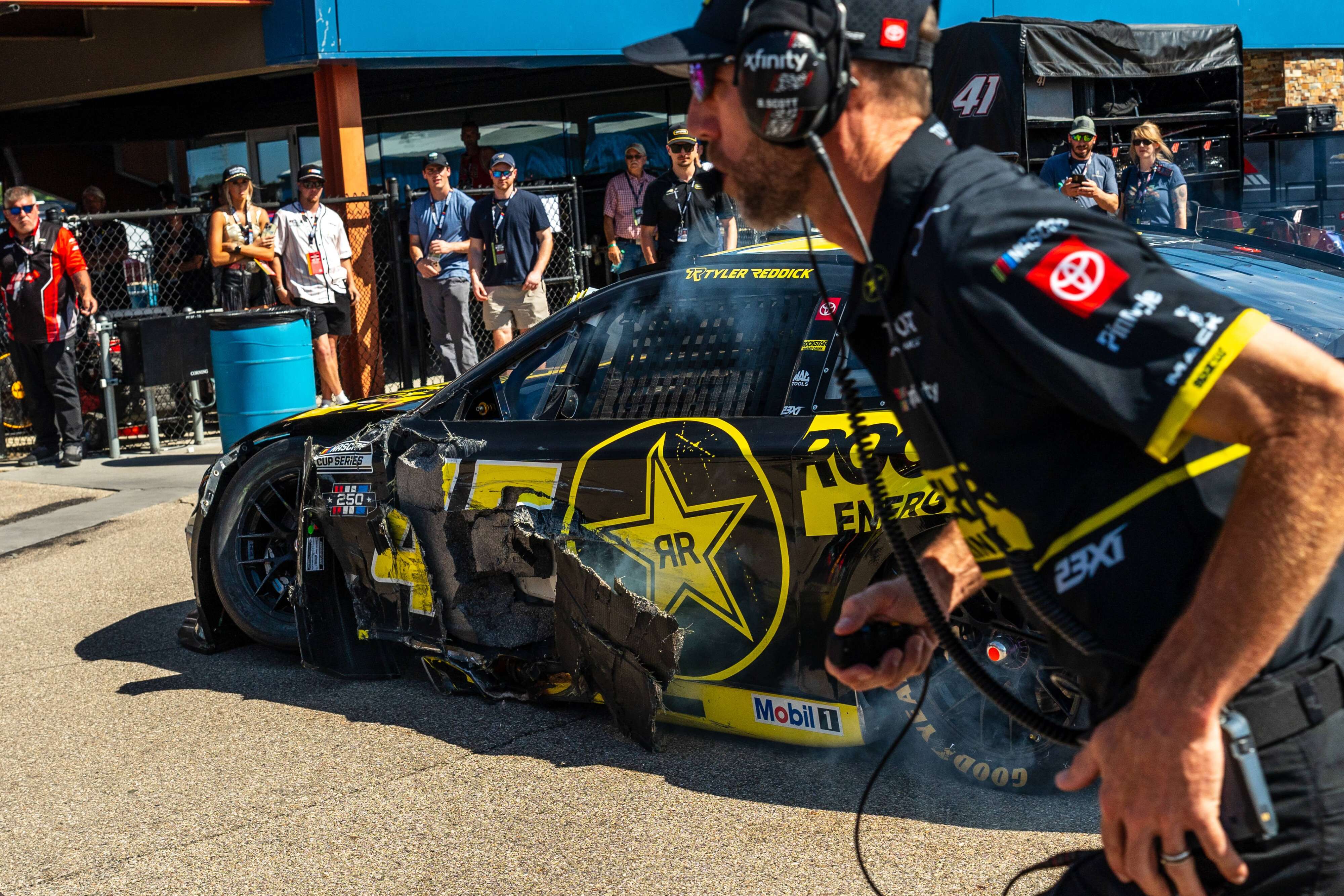 Violent crash in Michigan NASCAR race forces red flag pause for wall ...