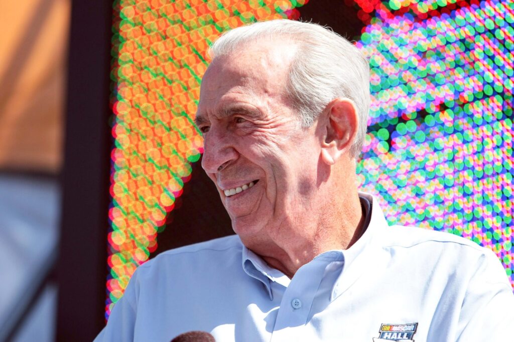 FOX broadcaster reveals the true story behind Ned Jarrett’s iconic ...