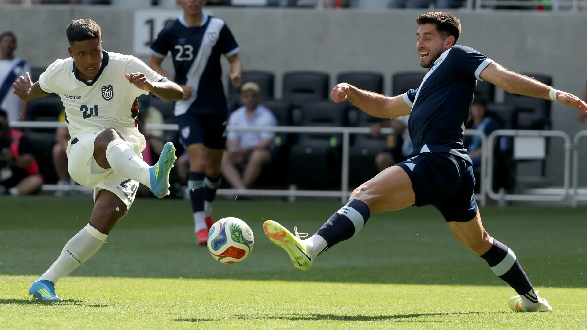 Jordy Caicedo, Nilson Angulo and Pervis Estupiñán power Ecuador extend ...