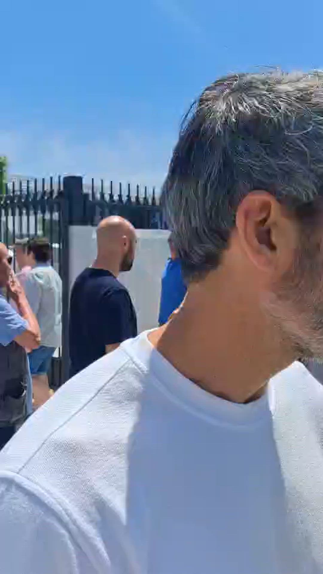 Fernando Sanz tras ejercer su voto en las elecciones del Real Madrid