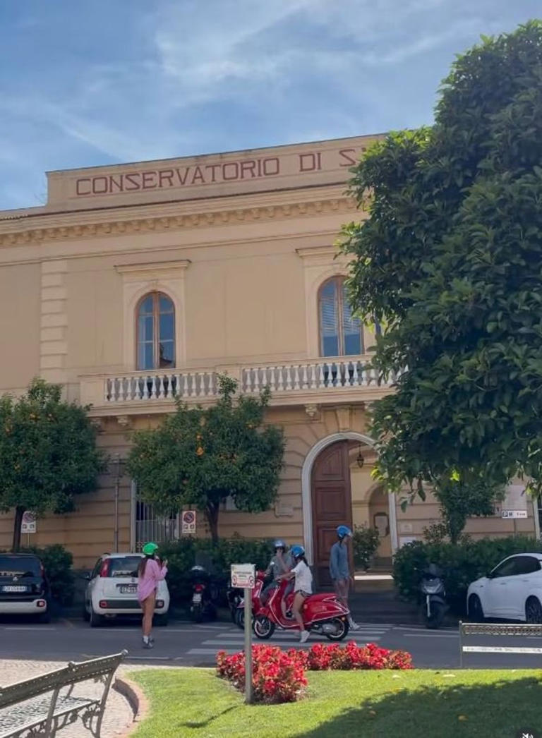 Alex Armstrong shares peek into Italian getaway as GB News star enjoys ...
