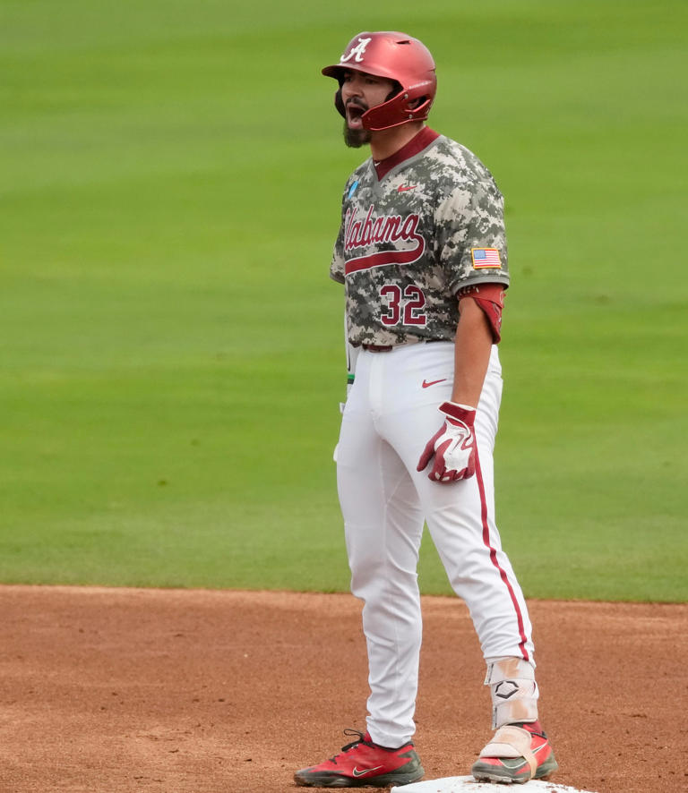Watch Alabama baseball's Jason Torres hit massive grand slam vs St. John's