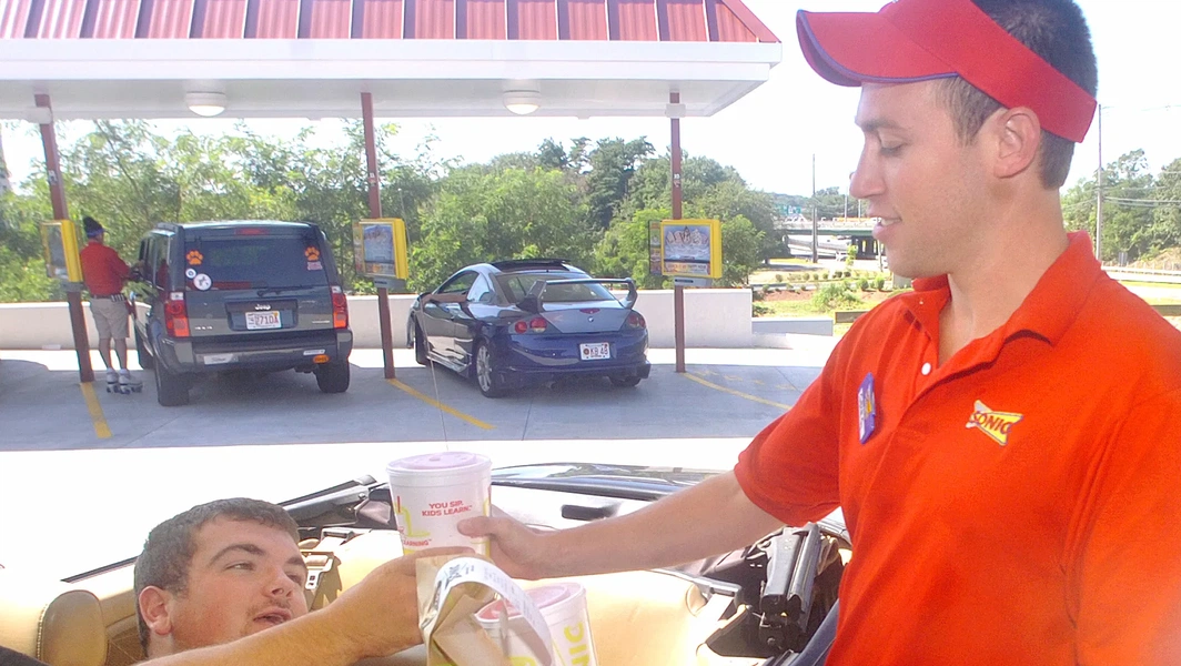Sonic launches $7 big deal meal in value push