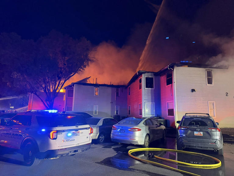 Fire sparks in St. George apartment building, families displaced