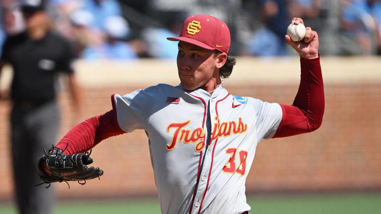 USC Trojans vs. North Carolina: Super Regional Final live score updates