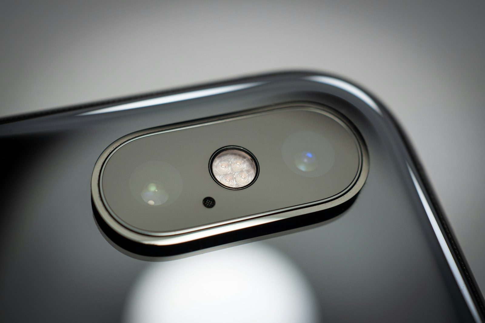Your smartphone camera is watching you even when it is off