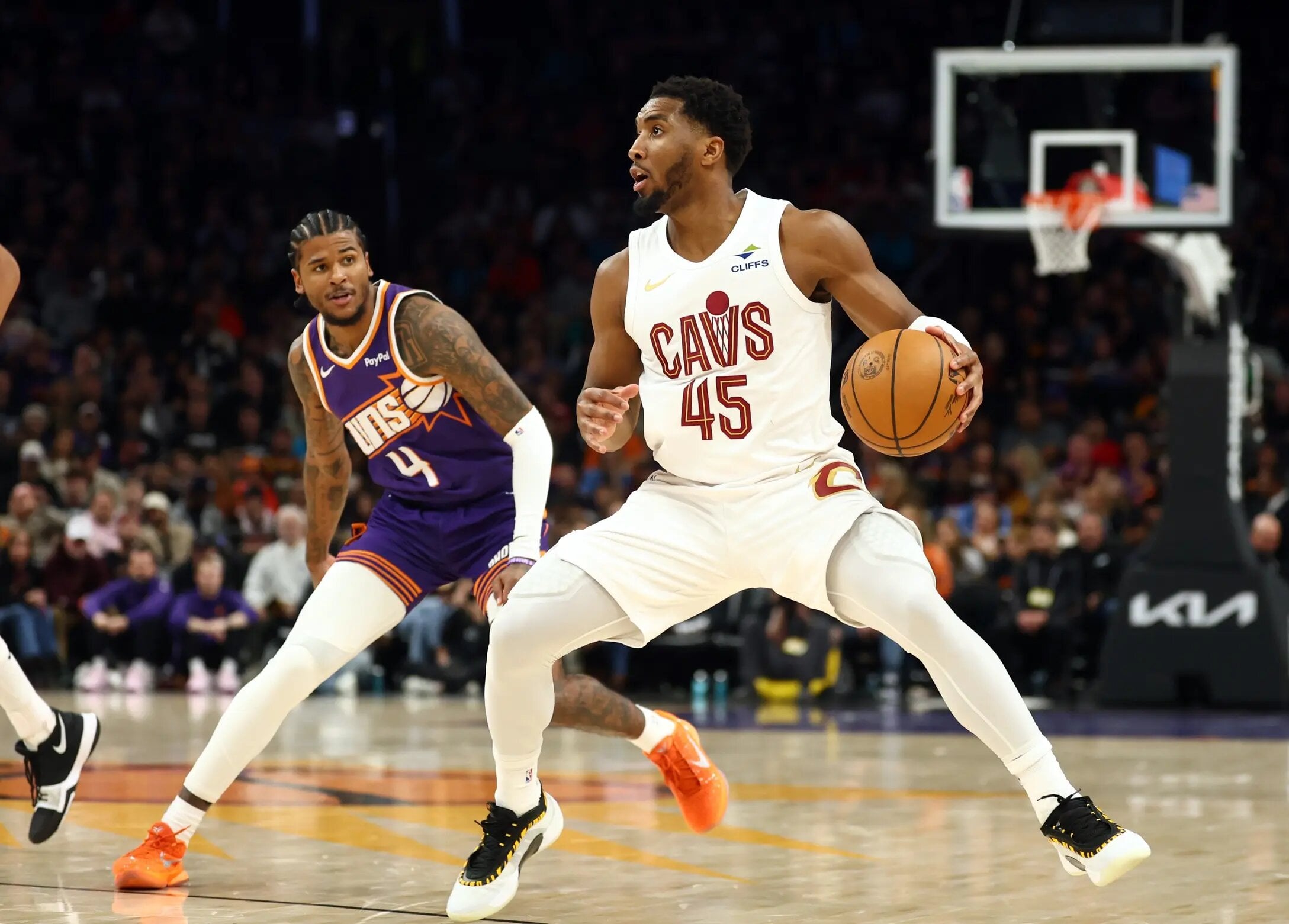 Cavaliers block Suns top target with sudden call from the top