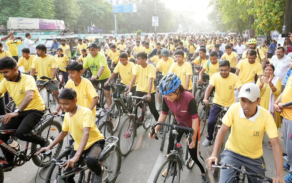 Over 4 lakh join nationwide cycling drive for World Bicycle Day