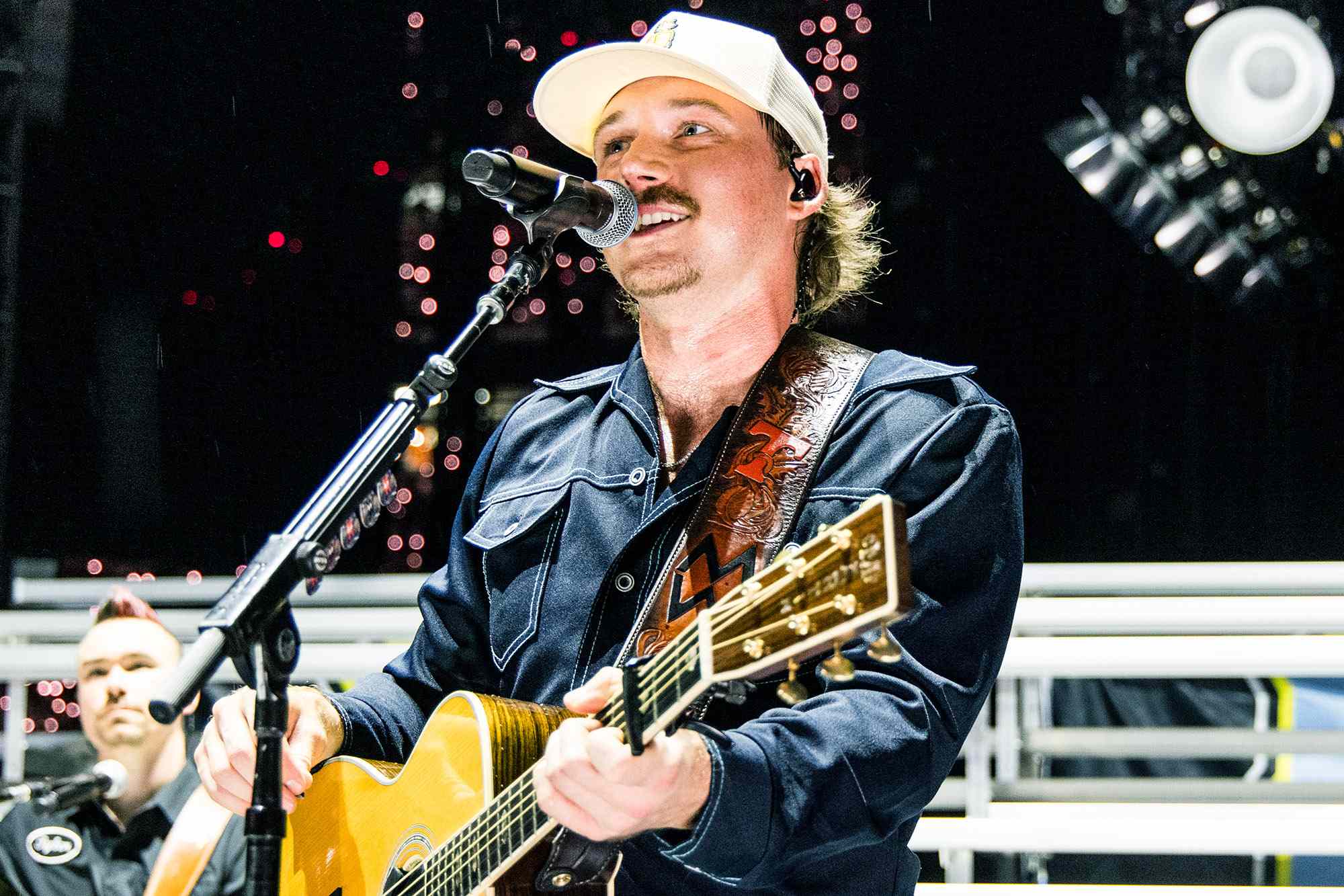 Morgan Wallen shuts down 'nonsense' rumors after canceling Pittsburgh ...