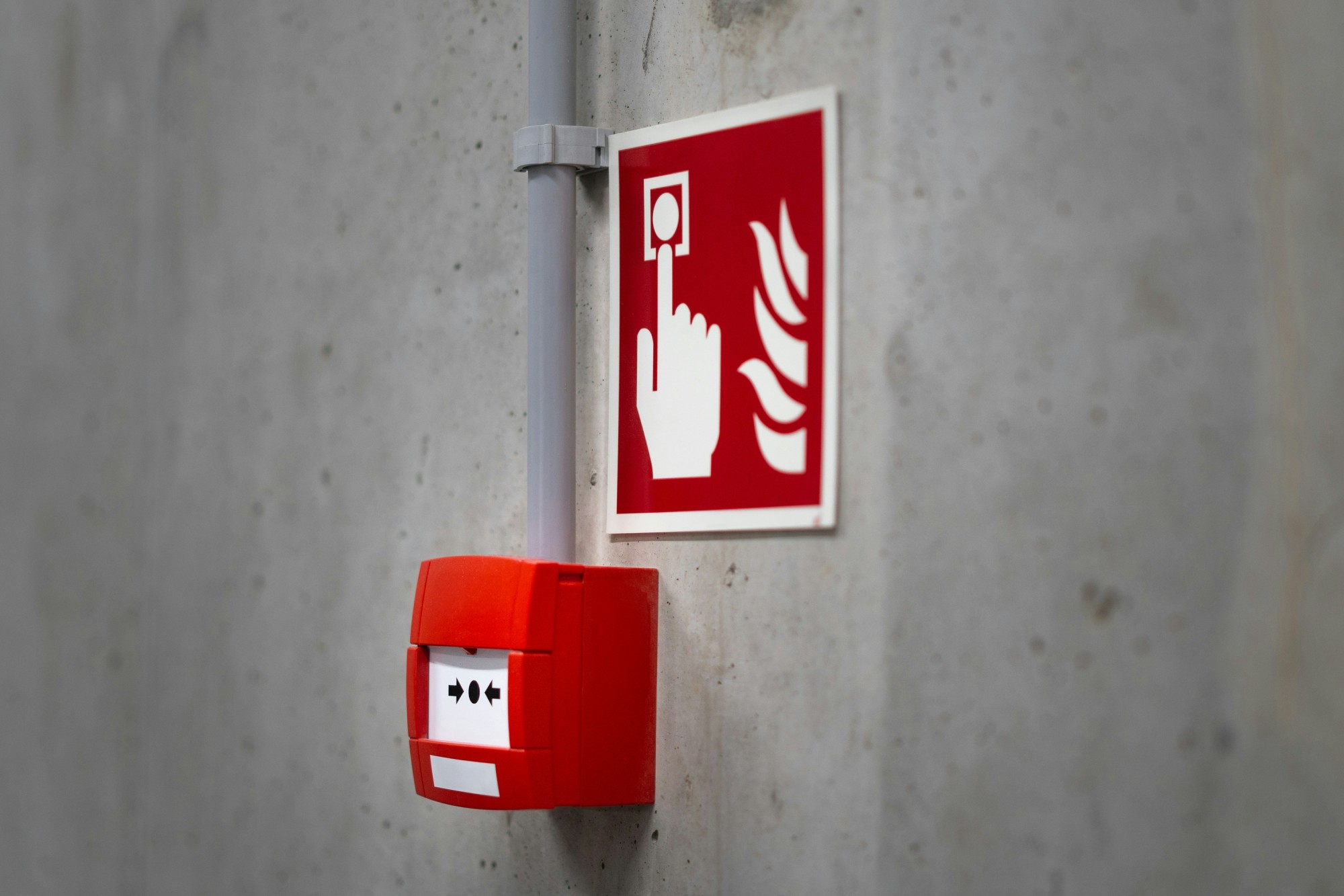 6 electrical warning signs your home is a fire risk