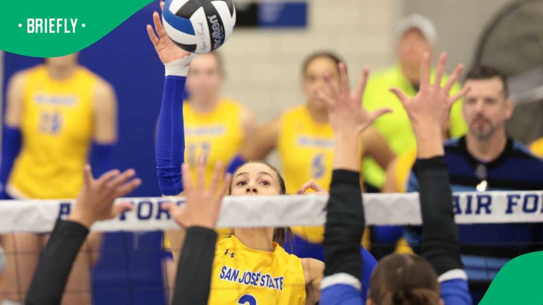 Coach recruited male athlete to strengthen women’s volleyball team ...