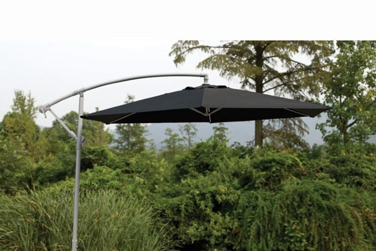 B&M's £80 'deluxe' parasol is perfect for 'relaxing in the garden'