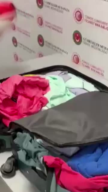Antalya'da bebek bezlerinde 381 bin avro ele geçirildi