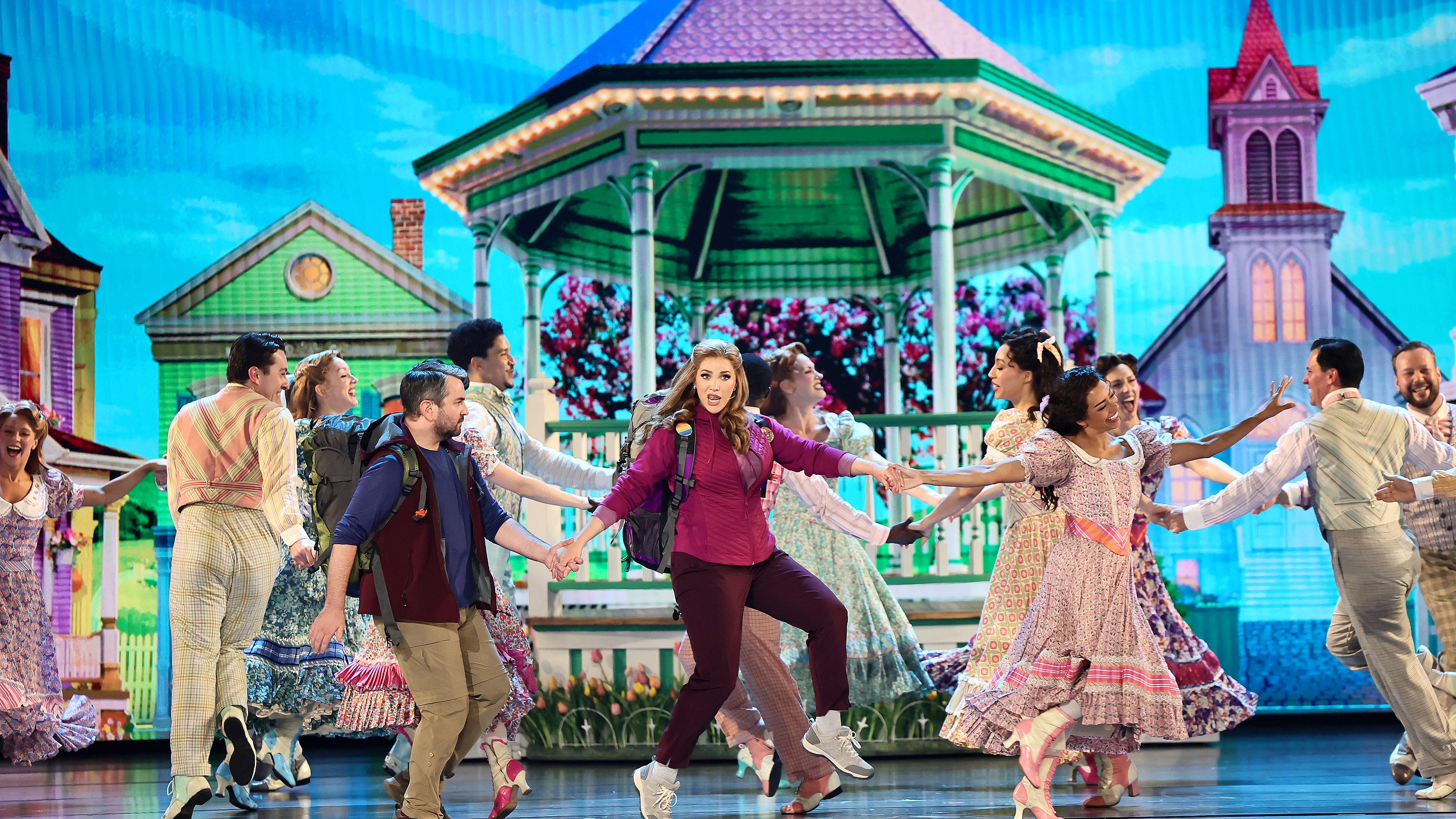 Ralphie Aversa highlights best moments from the 79th Tony Awards red carpet