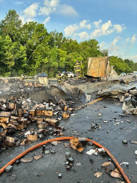 2 injured after fiery tractor-trailer crash on I-40 in Mt. Juliet