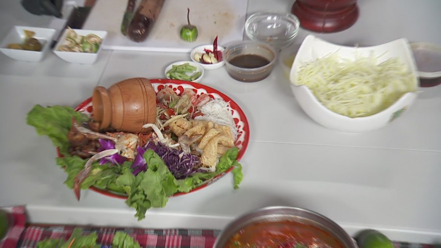 Sunday brunch: Zaab E Lee in Albany Park puts the 'delicious' in Thai ...