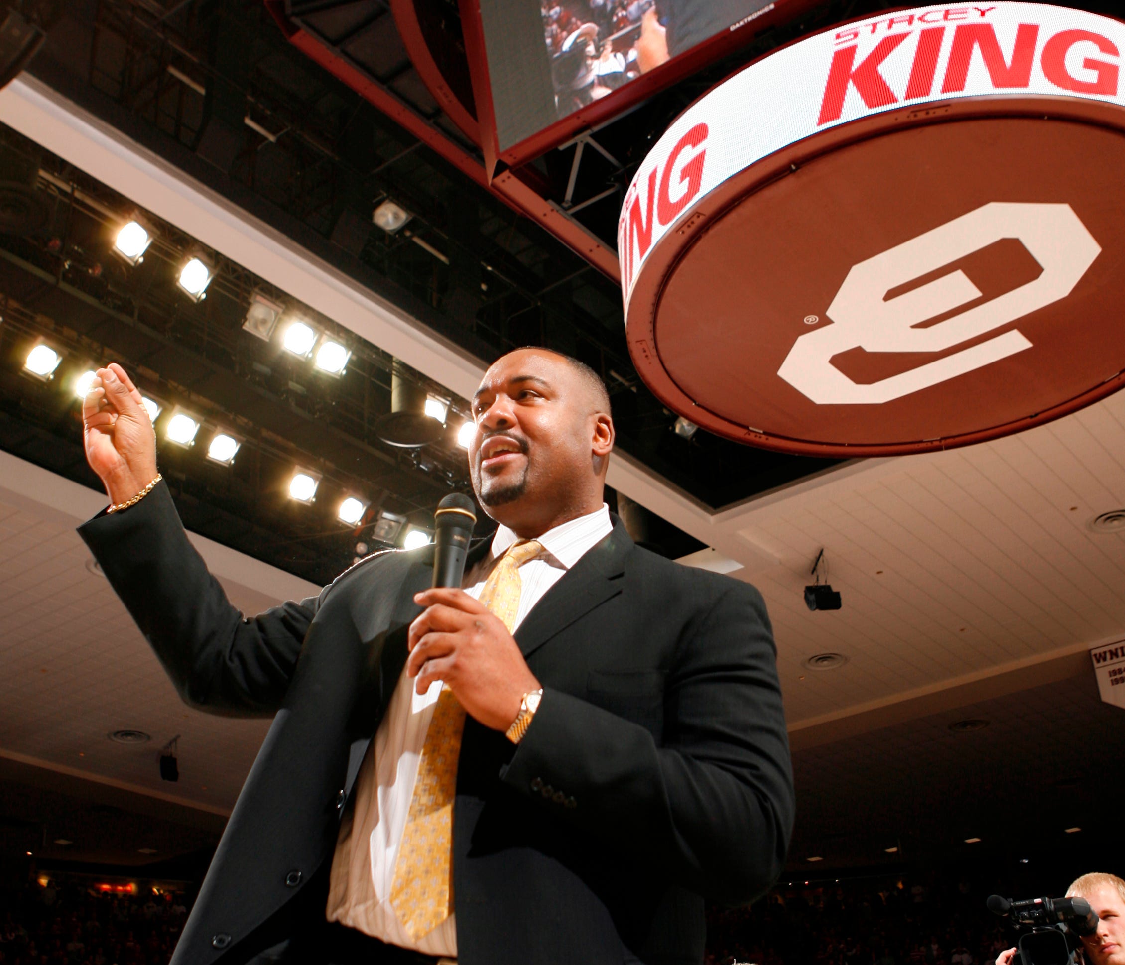 Stacey King, Oklahoma Sooners and Chicago Bulls legend, dies at 59