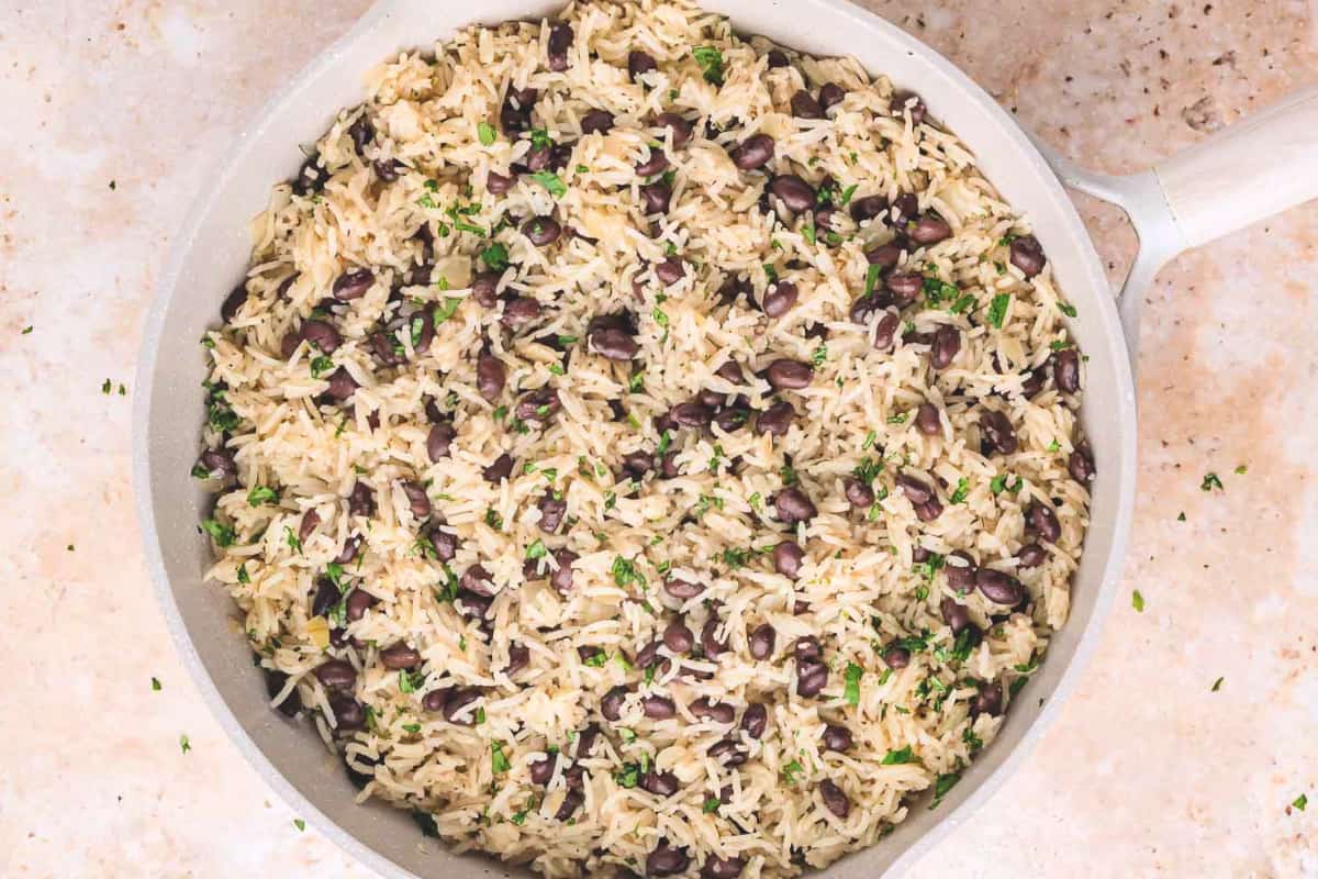 25 easy side dishes that keep dinner from feeling like a solo act