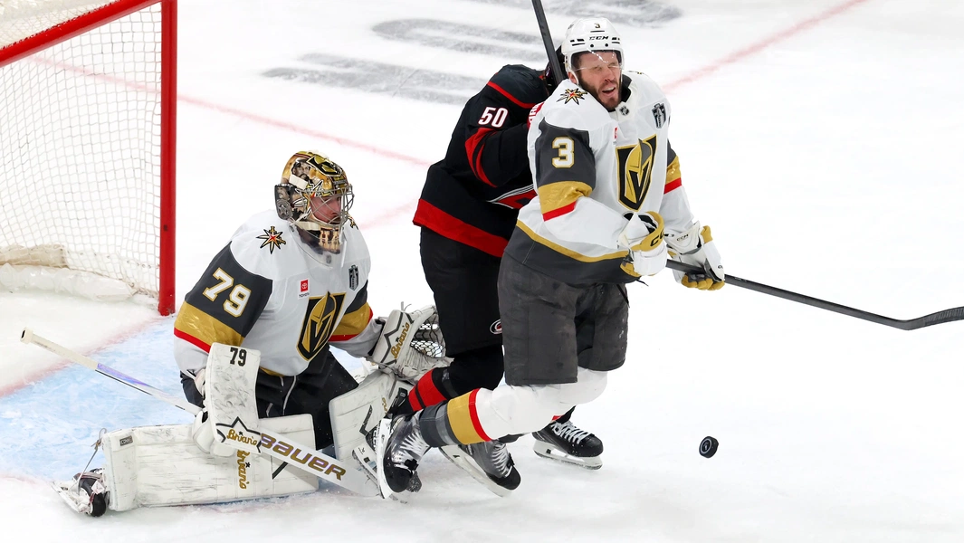 McNabb returns from facial injury to lift Vegas in Game 3