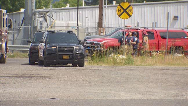 Union Pacific says train hit trespasser on tracks in Gresham