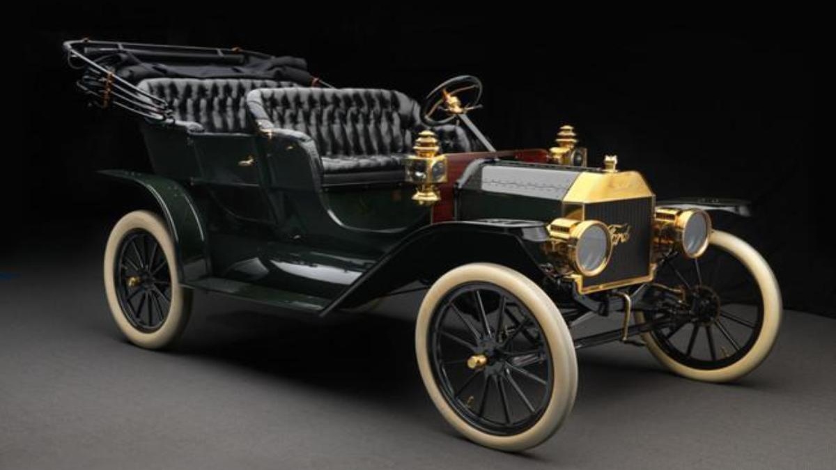 12 revolutionary cars that changed the auto industry forever
