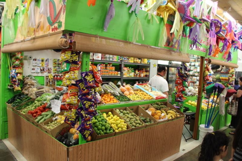 This gigantic Oregon flea market is every deal-seeker’s ultimate fantasy