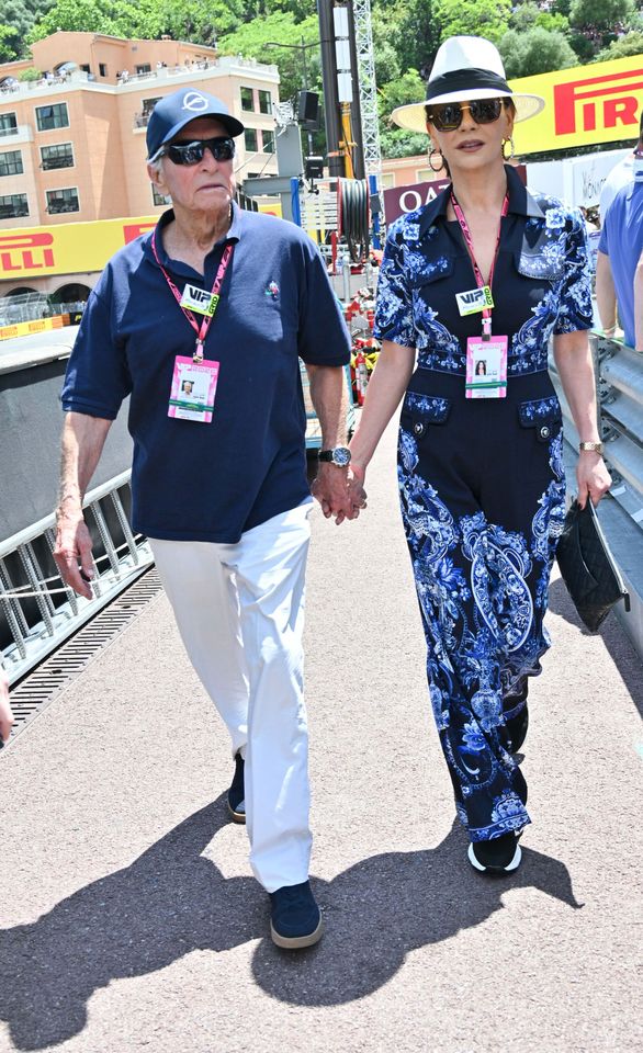 Catherine Zeta-Jones and Michael Douglas pose for scenic selfie on boat ...