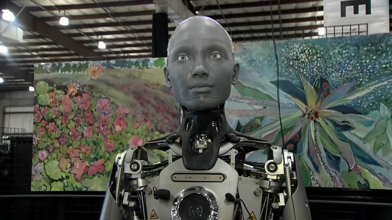 Talking humanoid robot 'Ameca' makes appearance at San Mateo County Fair