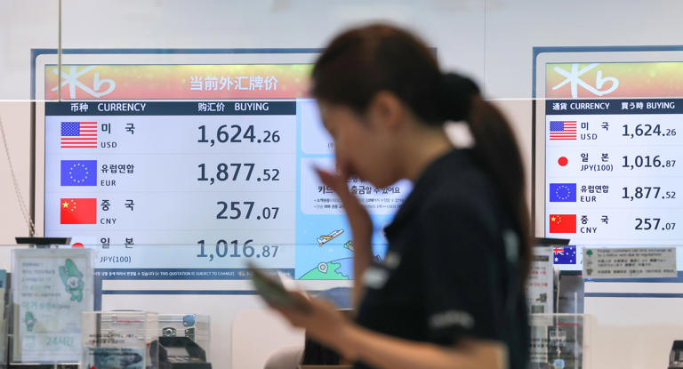 Won depreciation outpaces Southeast Asia, Turkey