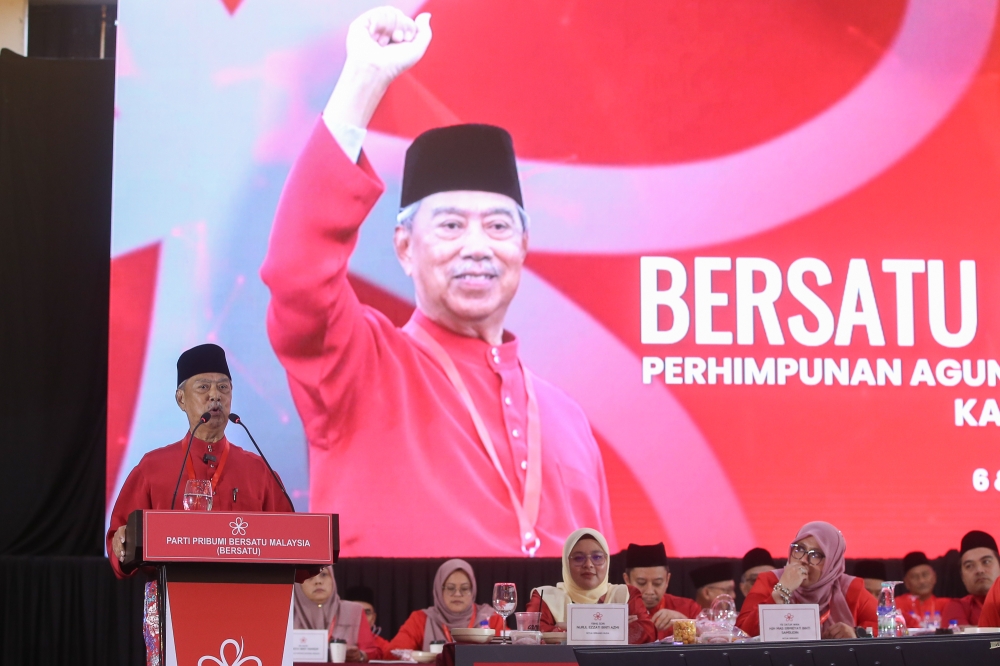 Muhyiddin reaffirms Bersatu-PAS ties, says party to consider Perikatan ...
