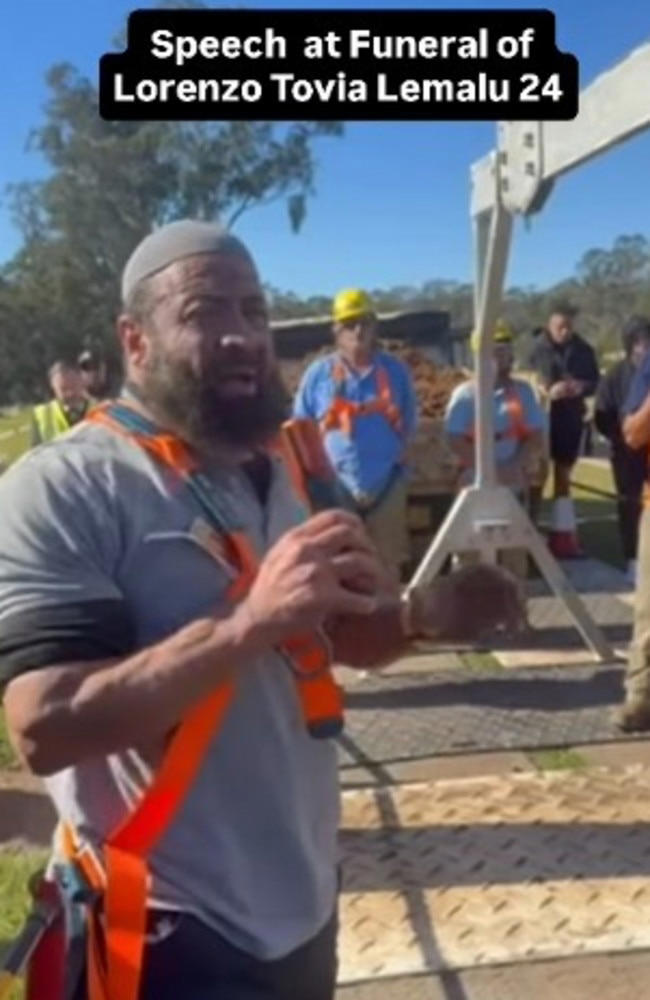 Images from slain gangster’s gravesite