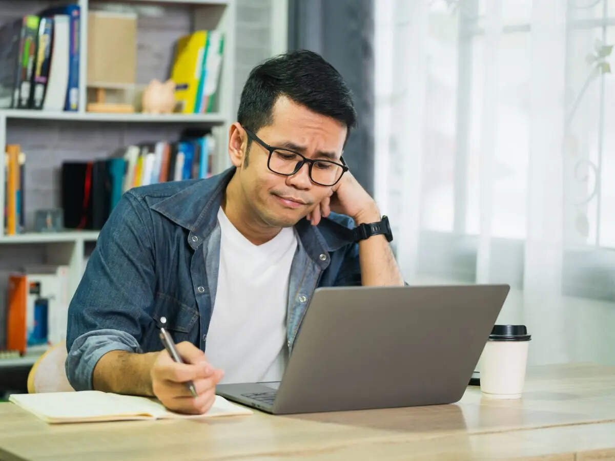 The appraisal hangover: How a poor performance review can hurt your ...