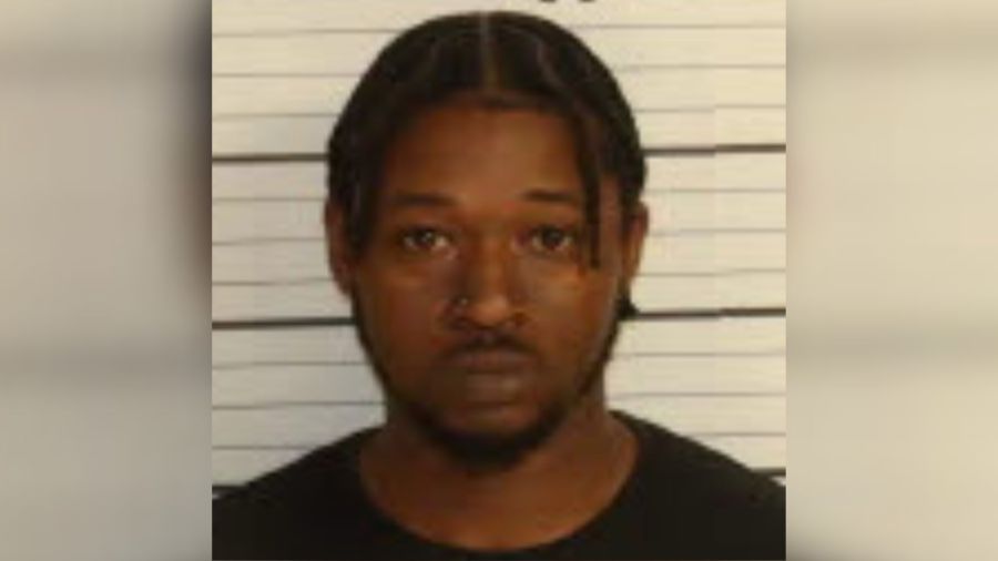 DoorDash driver charged in downtown Memphis art theft