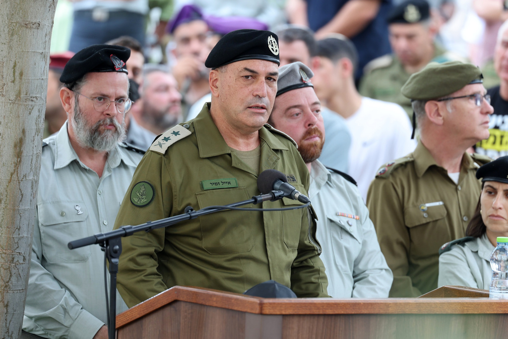 Israel: Ska attackera med kraft