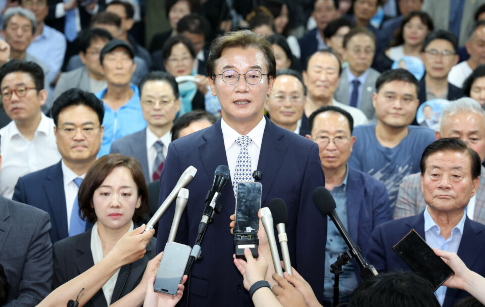 DP's Chun Jae-soo captures Busan mayoralty