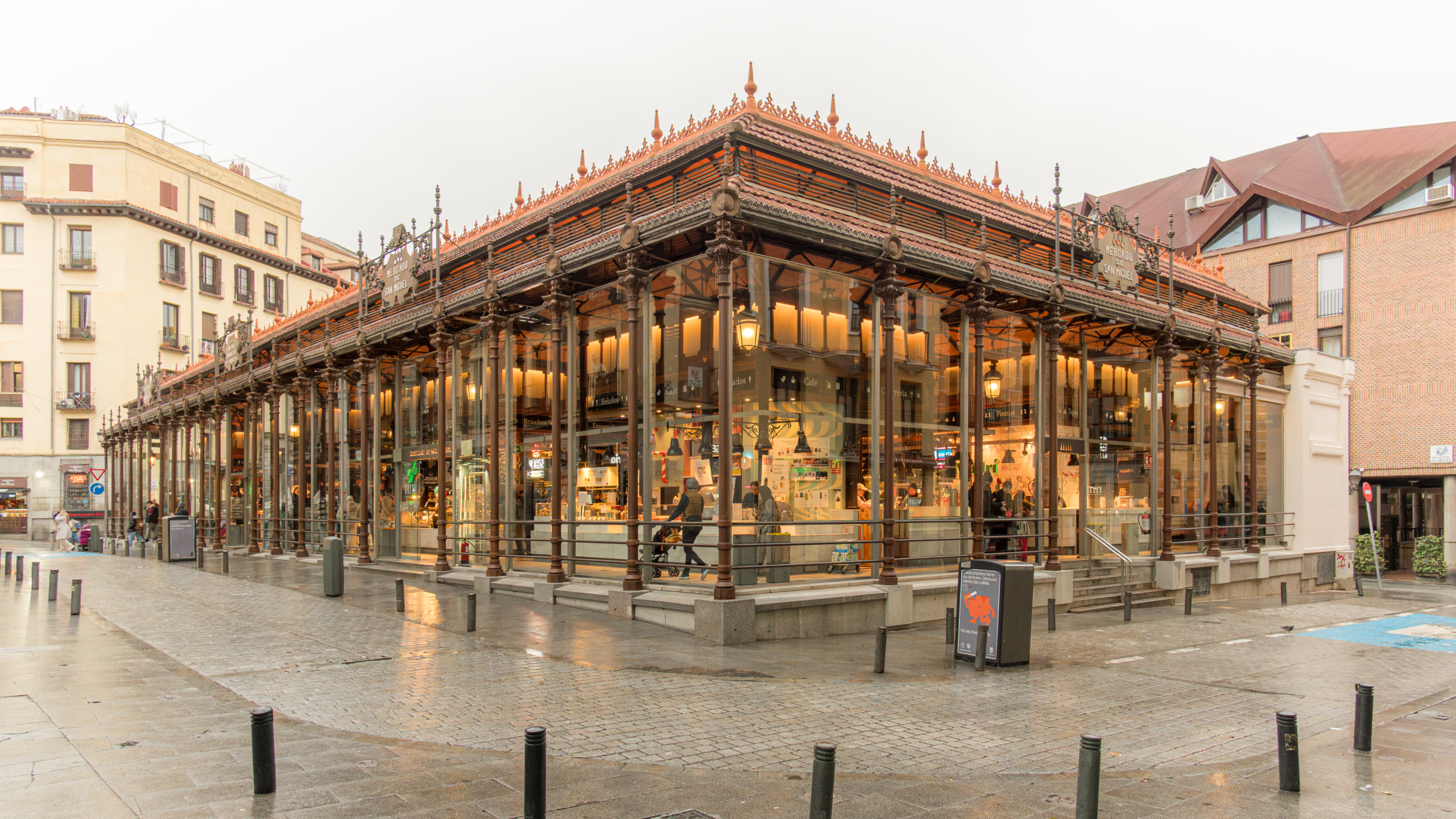 The world’s greatest food markets, a feast for the senses