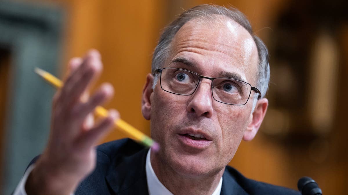 Moody’s Mark Zandi warns the economy is weaker than GDP growth suggests