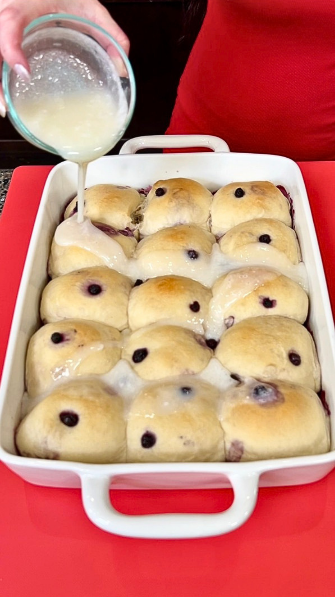 Blueberry buns sweet glazed recipe