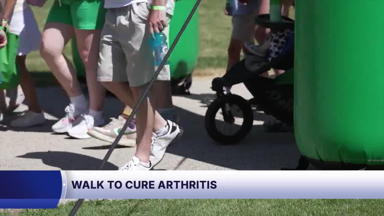 Appleton walk raises funds to cure arthritis affecting kids