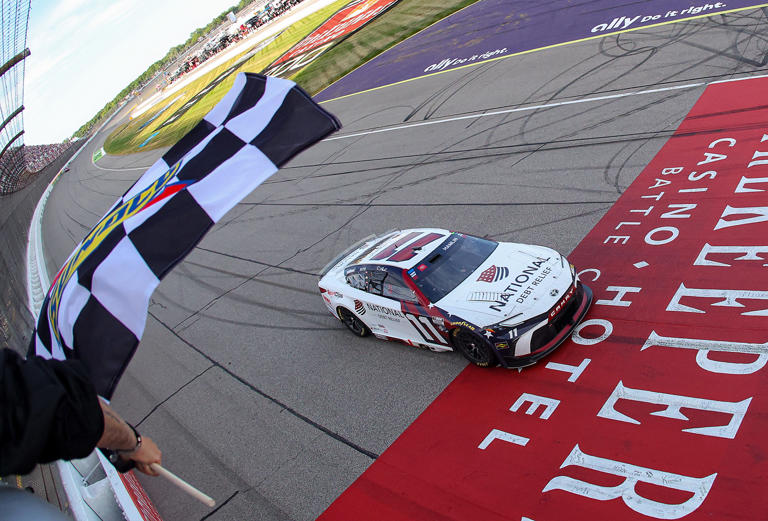 NASCAR points standings, Cup Series Chase points update after Michigan race