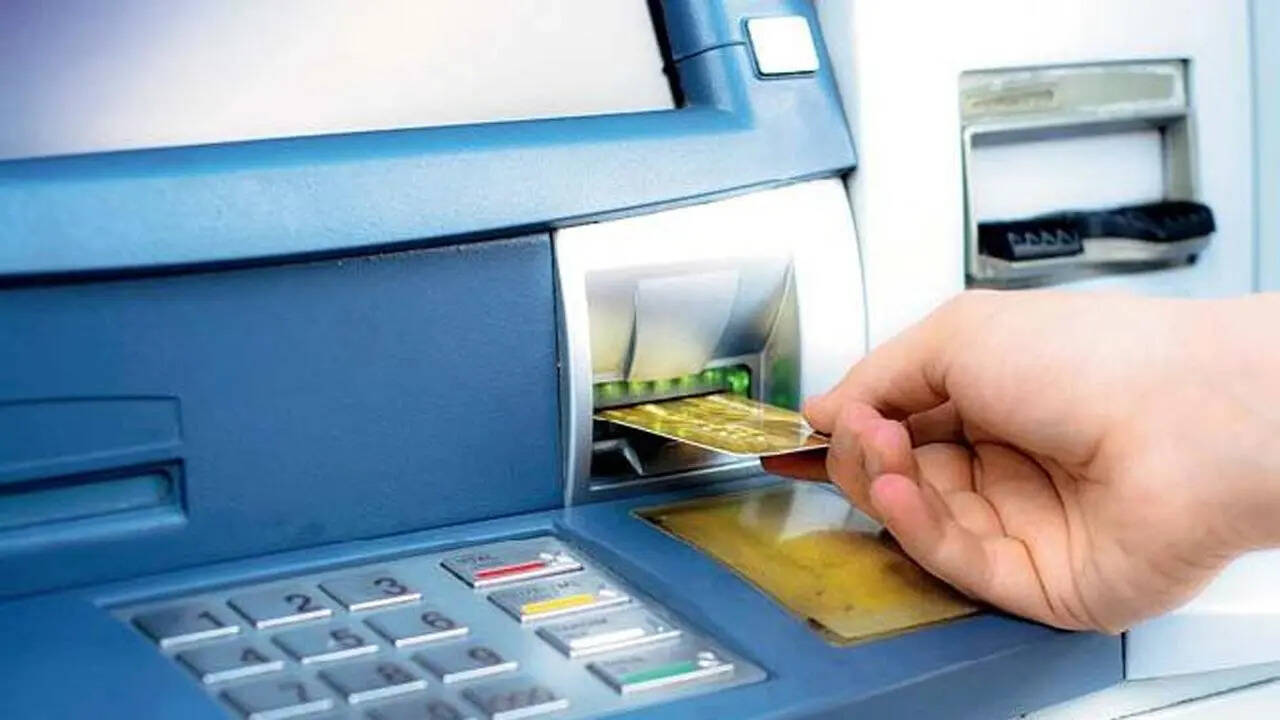 ATMs in small towns face heavy cash crisis, industry writes to RBI