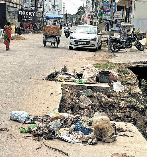 Karimnagar residents turn to WhatsApp groups to raise civic issues ...