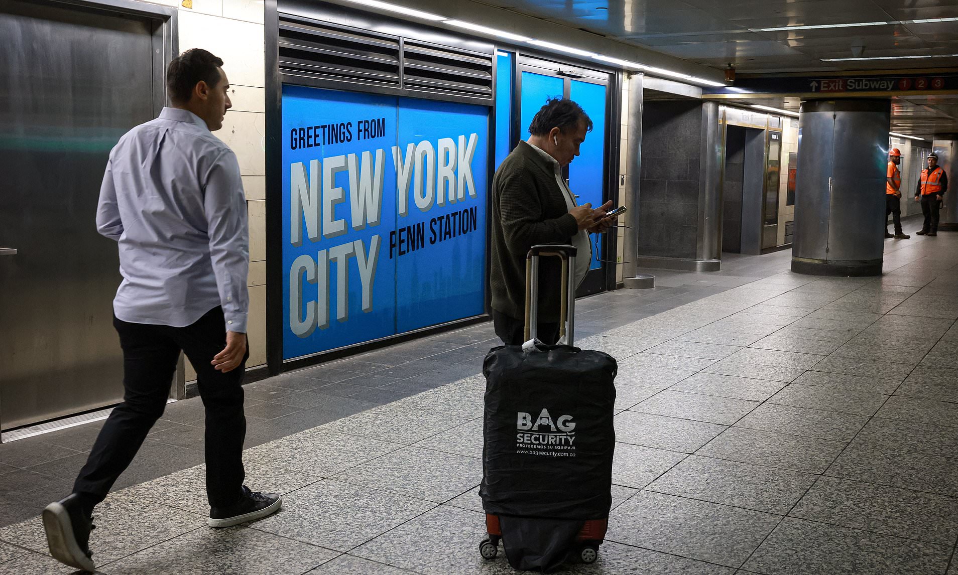 MULTIPLE PEOPLE STABBED IN RAMPAGE IN NYC'S PENN STATION