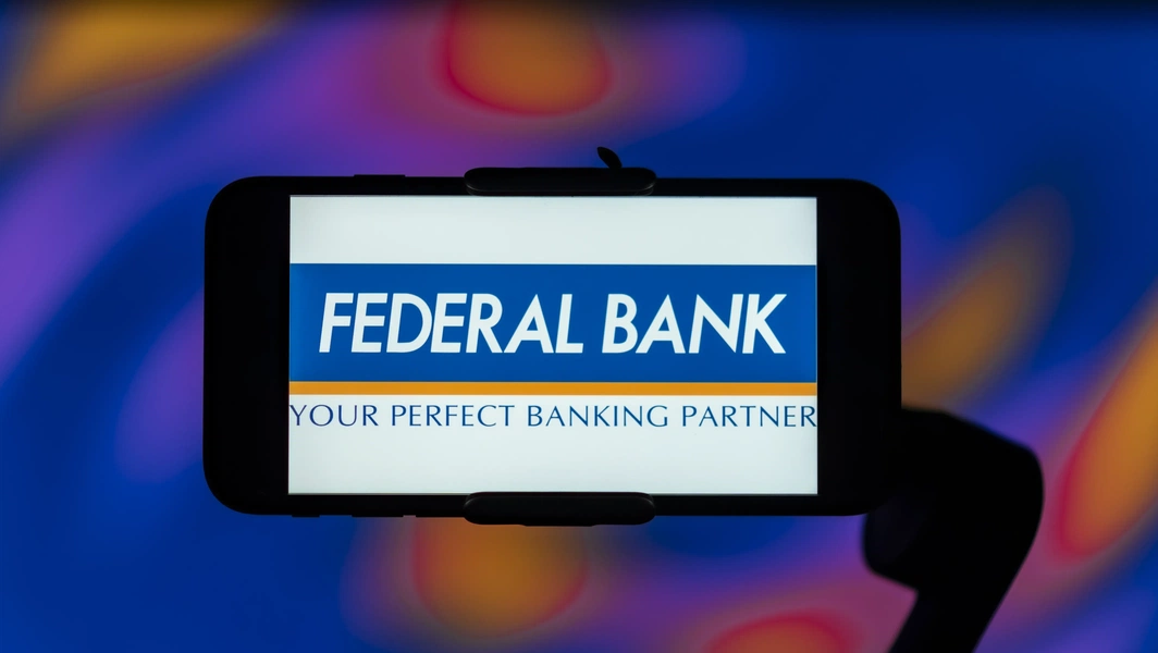 RBL Bank and Federal Bank break above key resistance levels